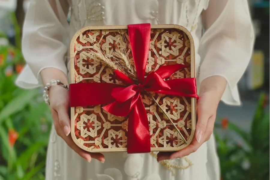 What Are The Best Vietnamese Gifts? 15+ Meaningful Handcrafted Gifts ...