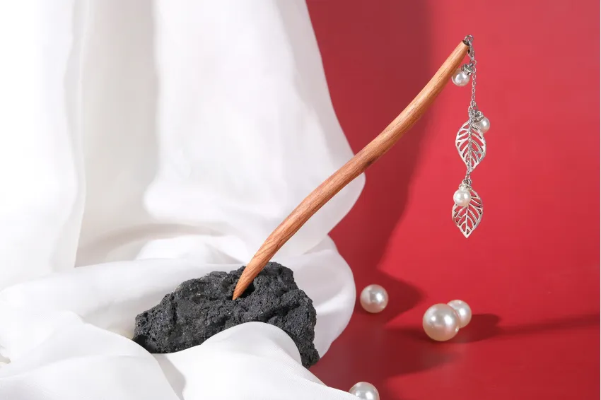 3 Leaves Dangle Wooden Hair Stick, Trâm cài tóc BHK Việt Nam - CHUS