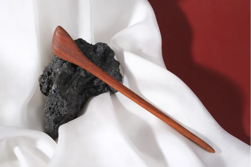 Traditional Wooden Hair Stick, Trâm cài tóc BHK Việt Nam - CHUS